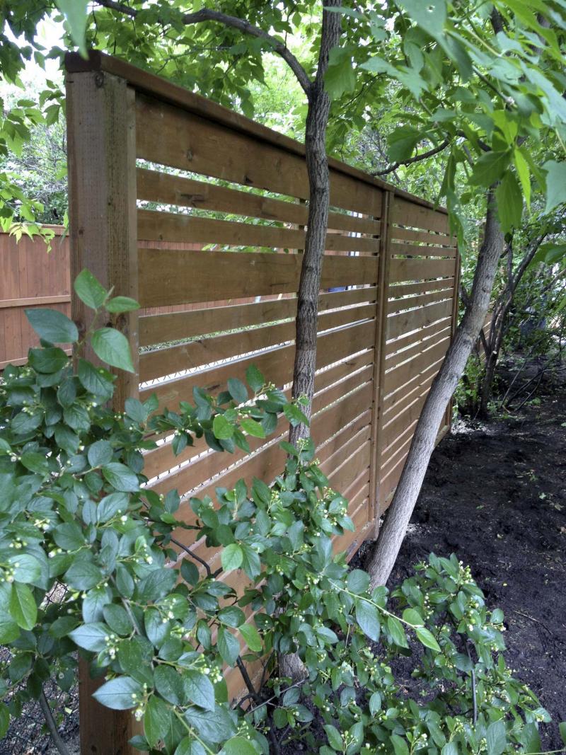 Privacy panels for your own personal paradise - Winnipeg Free Press Homes