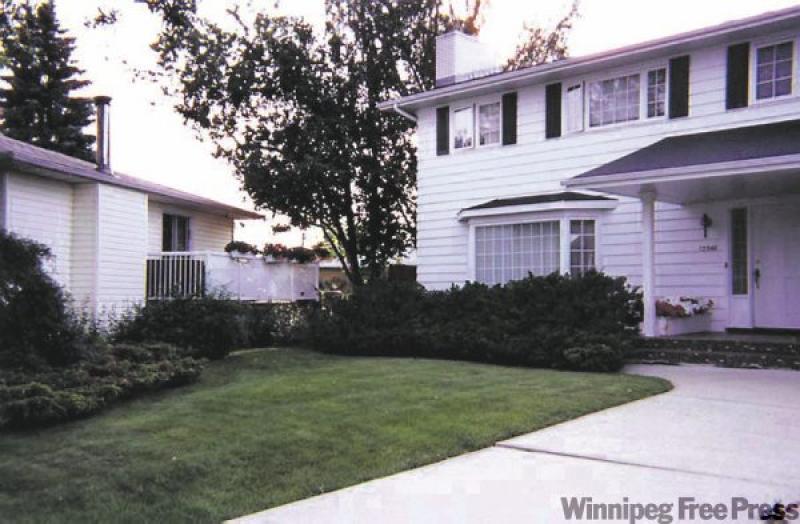 Front-yard facelift solves privacy issue - Winnipeg Free Press Homes