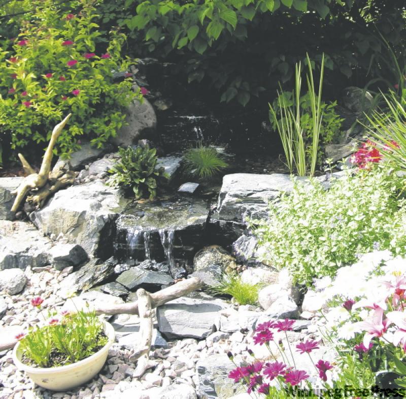 PRAIRIE GARDENER: Tour showcases beautiful, diverse gardens - Winnipeg ...