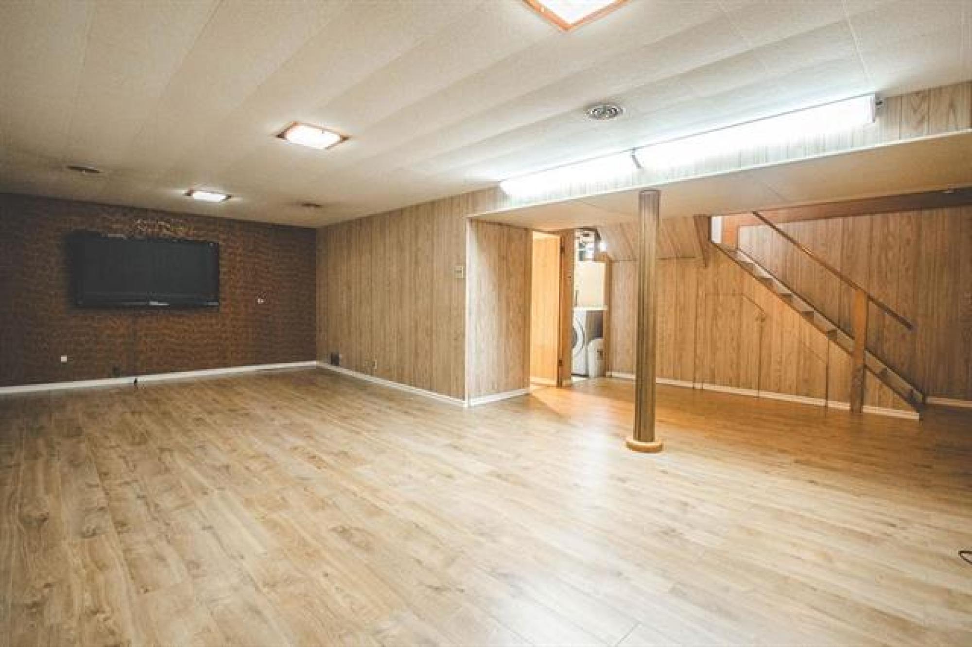 East Kildonan For Sale - Winnipeg Free Press Homes