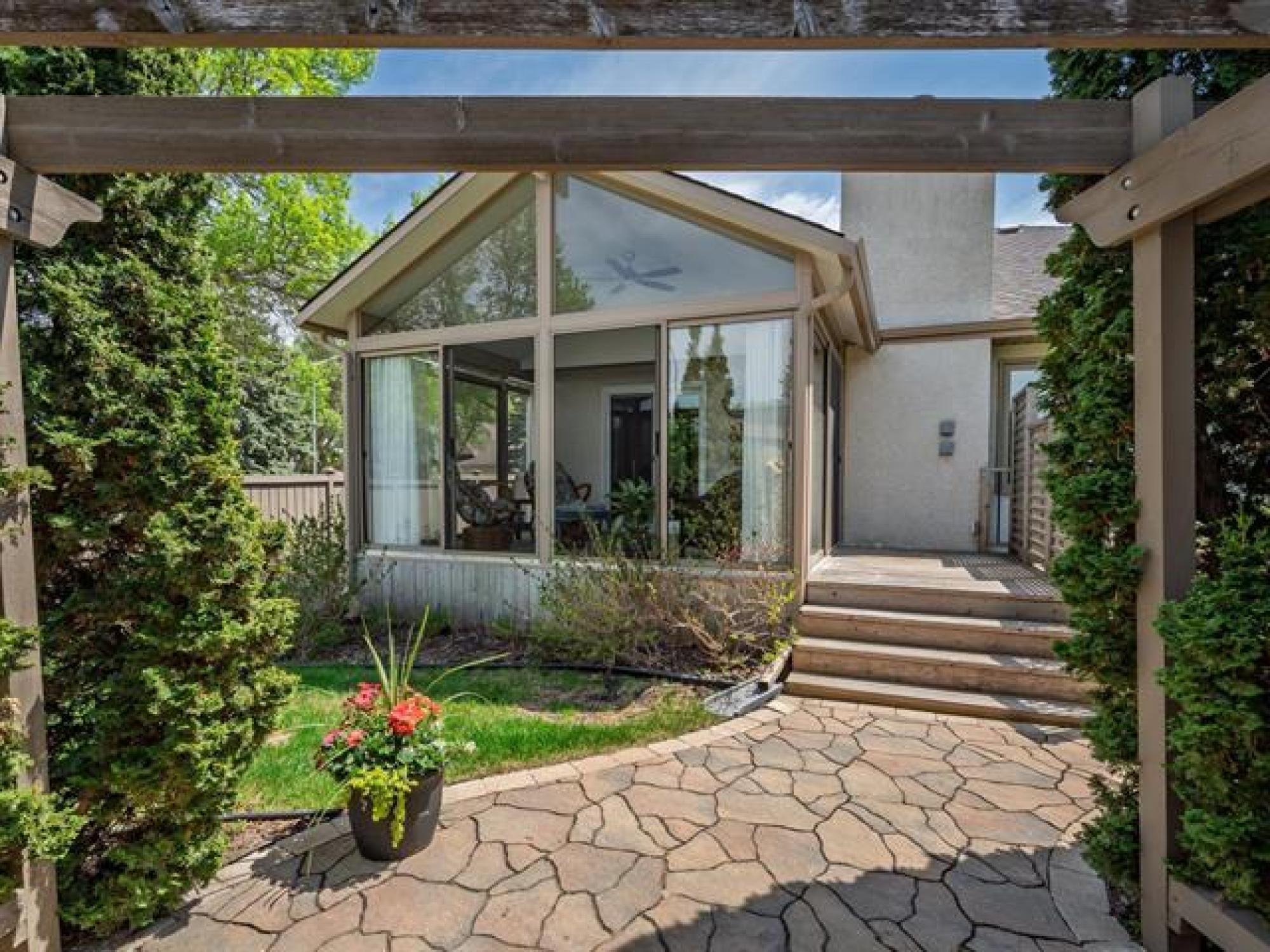 50 Normand Park Drive, R2N 3C3, 3 Bedroom, Bungalow for sale South East ...