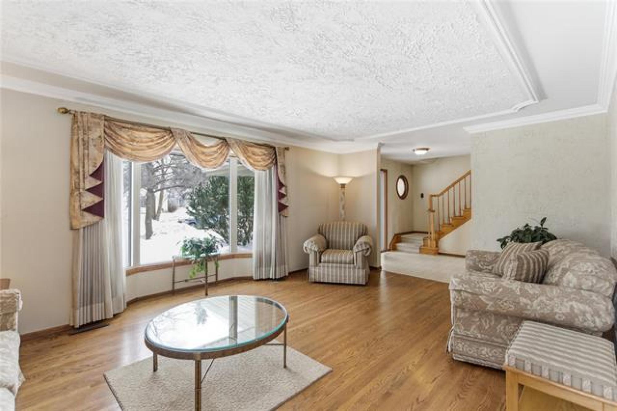 Westwood For Sale - Winnipeg Free Press Homes