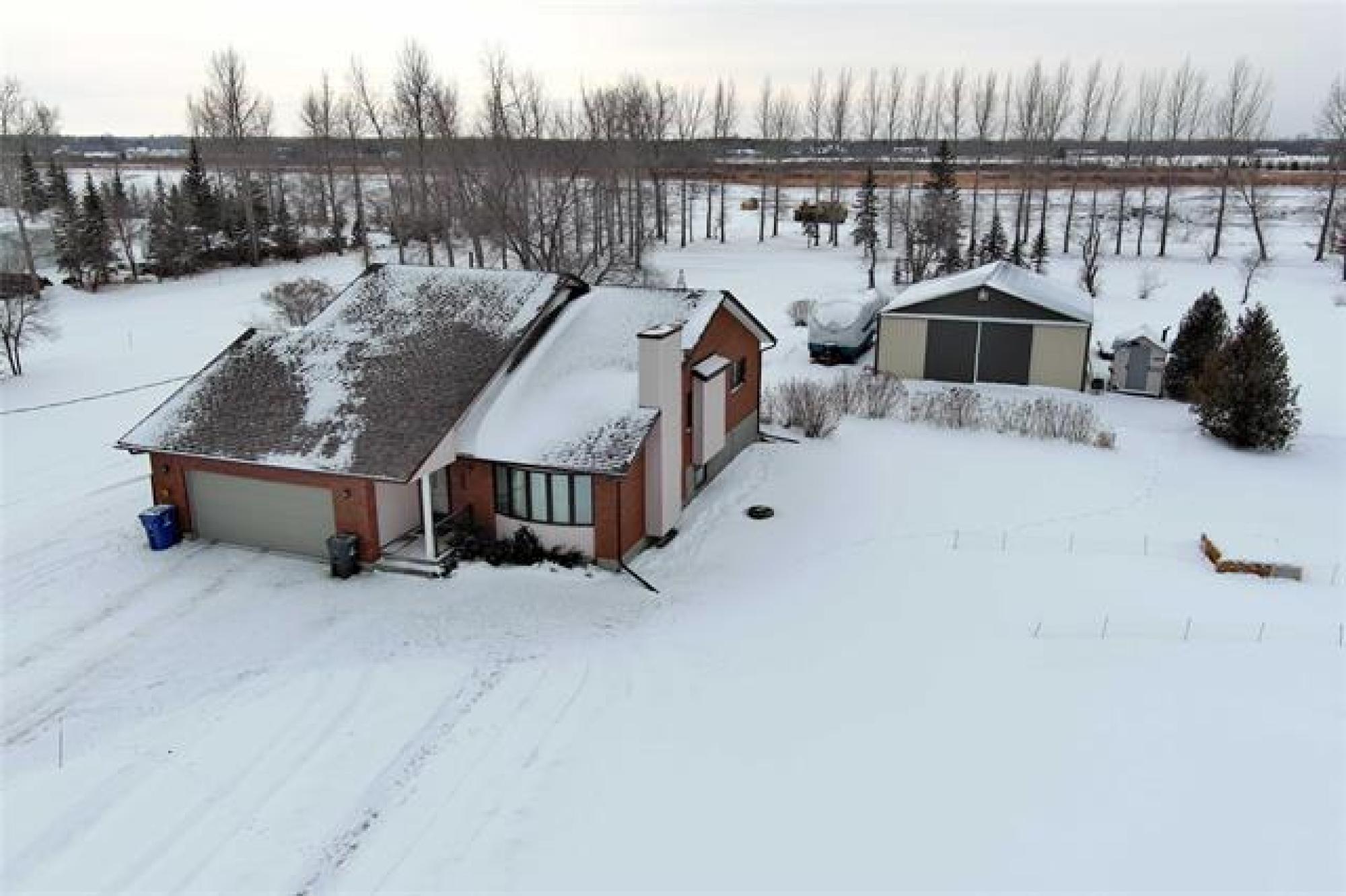 2073 CORONATION Road, R2E 1E2, 3 Bedroom, Bungalow for sale North East ...