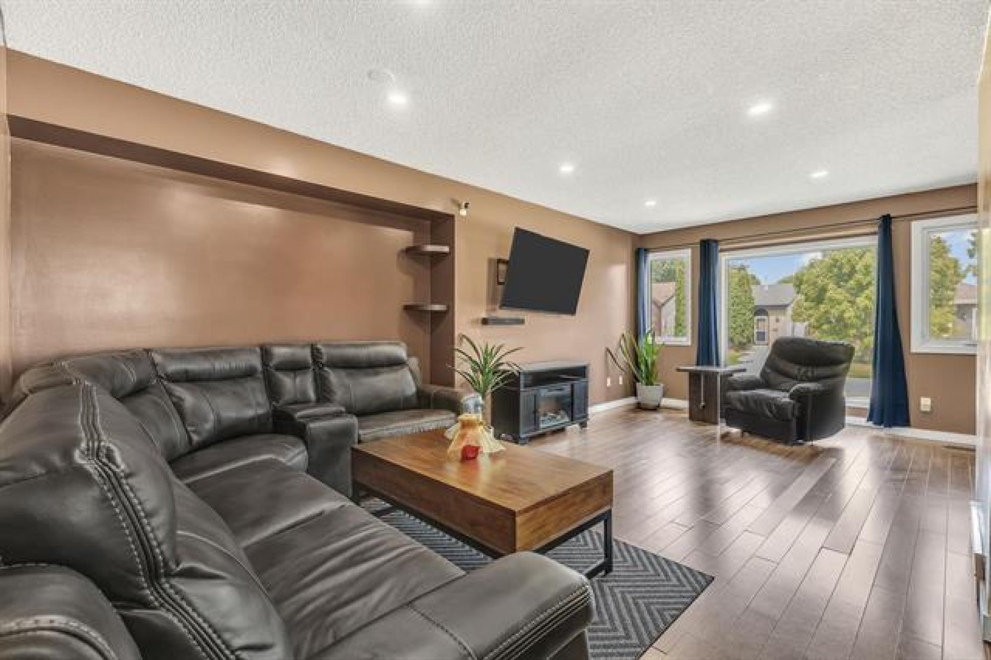 St Vital For Sale - Winnipeg Free Press Homes