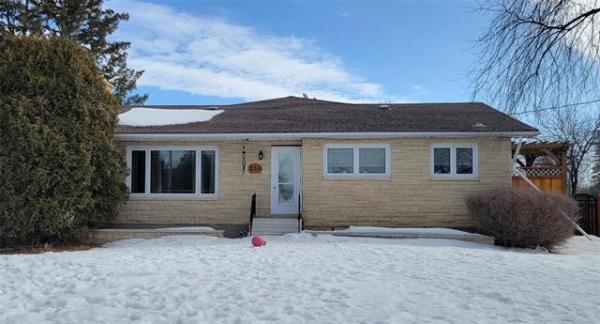 RM of Bifrost For Sale - Winnipeg Free Press Homes