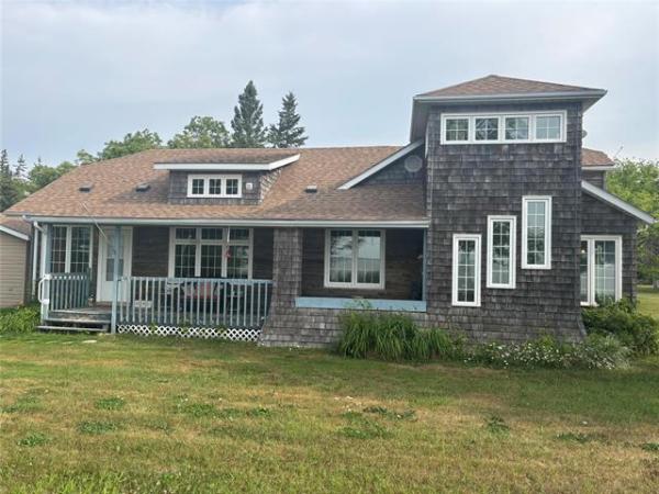 RM of Bifrost For Sale - Winnipeg Free Press Homes